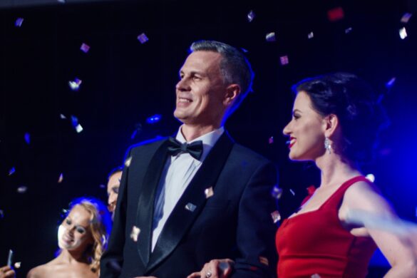 Felix Granander - Alla Bolag, Aktuella Flikven, Granander, Mamma